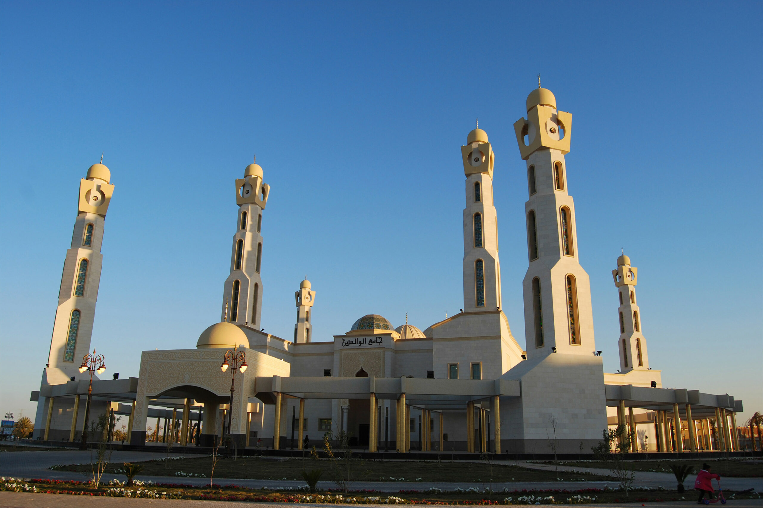Al-Walidain Mosque, Tabuk – Mosqpedia
