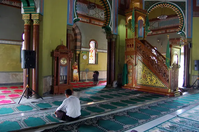 Azizi Mosque – Mosqpedia