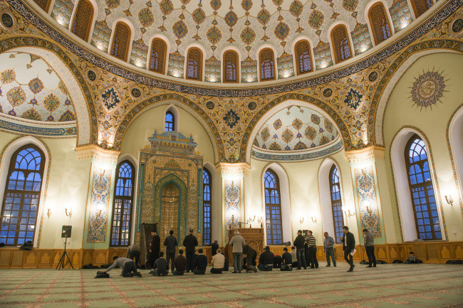 Heydar Mosque – Mosqpedia