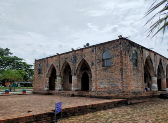 Krue Se Mosque (Sultan Musaffar Shah Mosque) (Pitukrueban Mosque ...