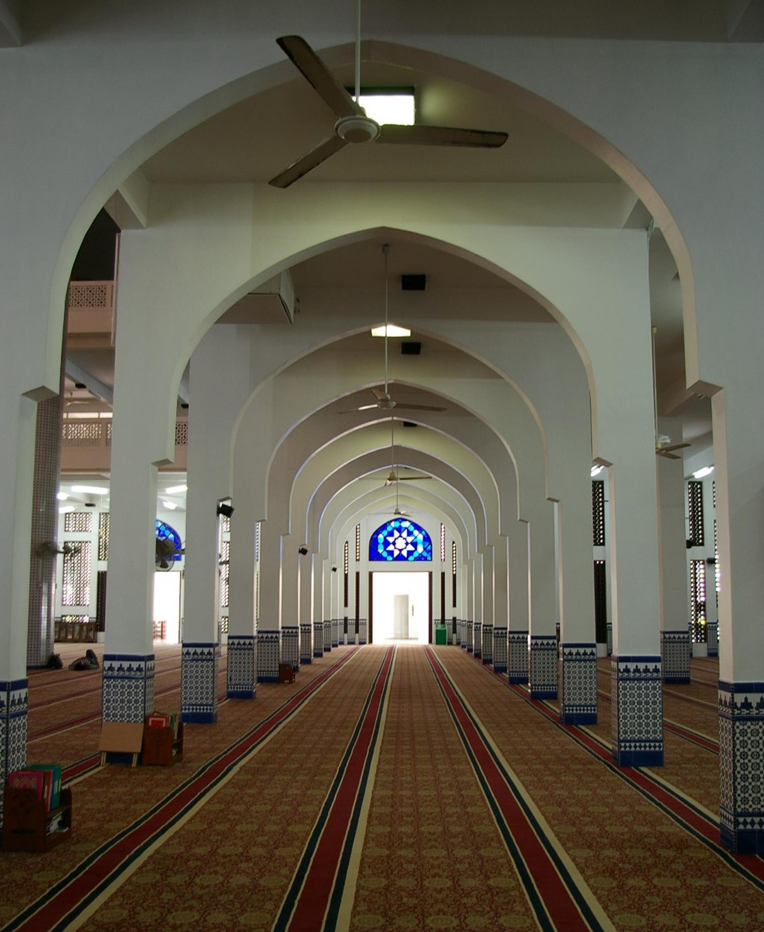 Sultan Ismail Mosque, Universiti Teknologi Malaysia – Mosqpedia